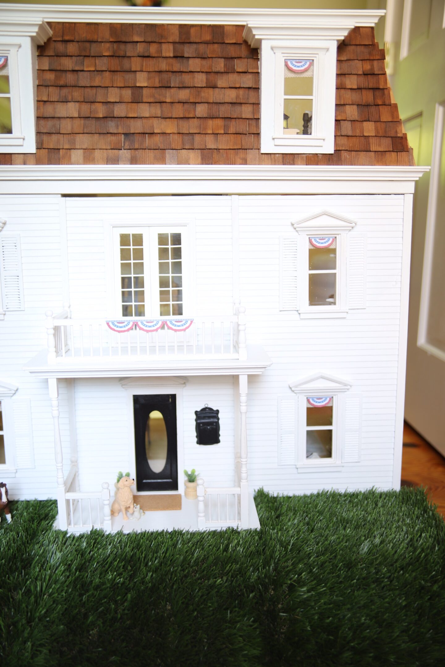 Miniature Farmhouse Summer Tour - Gracefully Home